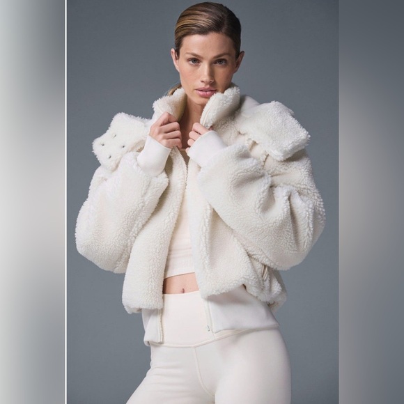 ALO Yoga | Jackets & Coats | Bnwt Alo Yoga Foxy Sherpa Ivory Teddy ...